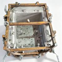 China Custom Deep-Draw Cast Aluminum Rotomolding Mold with Heavy Steel Cage & Toggle Clamps for Industrial Containers & Heavy-Duty Storage Boxes for sale