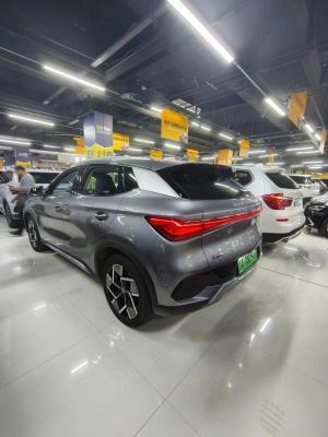 China 2L Engine Used EV Car Experience Versatility Heavy Duty Equipment Five Seats for sale