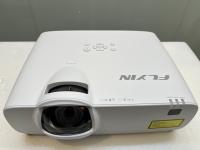 China Flyin 5000 ANSI Lumens 3LCD Laser Projector WUXGA Short Throw 0.44:1 HDBaseT Education for sale