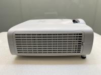 China Flyin 5000 ANSI Lumens 3LCD Laser Projector WUXGA Short Throw 0.44:1 HDBaseT Education for sale
