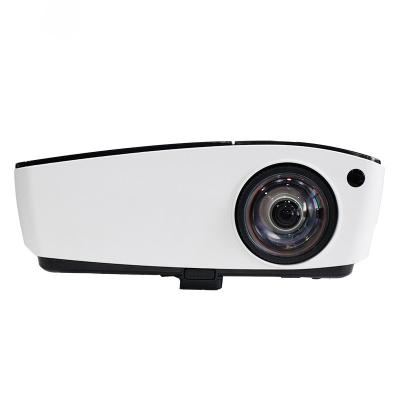 China DLP Short Throw Educational Projector 8000 ANSI Lumens XGA 1024×768 with 260W Lamp for Conference School for sale