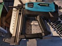 China Multi Function Gas Concrete Nail Gun GCN40C For Max Nail Length 1 1/2IN Affordable for sale