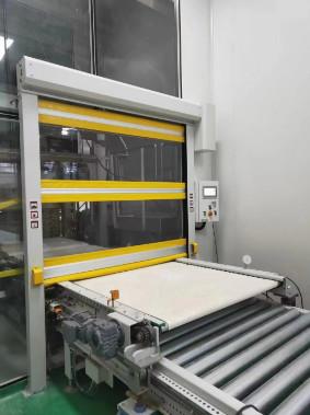 China Assembly Line High Speed Industrial Fast Door With PVC Curtain Transparent Window for sale