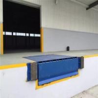 China Innovative High Capacity Hydraulic Dock Plate For Optimal Loading Bay Flow for sale