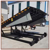 China Robust Steel Construction Hydraulic Dock Leveler Smooth Controlled Transitions for sale