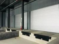 China Hydraulic Dock Leveler with CPU Control System Fault Diagnostics and Dynamic Load 6.8 Tons for sale