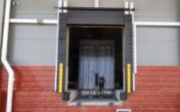 China Power Driven Dock Shelter with Sealing and Insulation Made of Hot-Dip Galvanized Steel for Industrial Loading Docks for sale