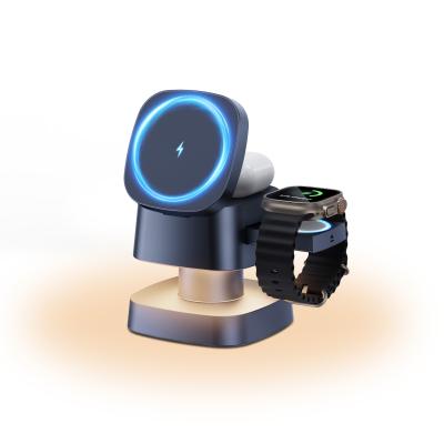 China 4 In 1 Wireless Charger With Night Light 15W/10w/5/7.5w/5W  Foldable Charger for sale