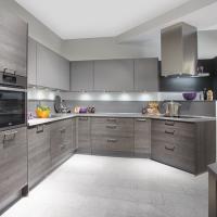China Microwave Ethiopian Modern Kitchen Cabinet Alder Wood Movable for sale