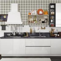 China Lacquer Finished Soft Closing Classical Style RTA Kitchen Cabinet For House Vila for sale