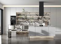 China Assemble Custom L Shaped Lacquer White Shaker Kitchen Cabinets for sale