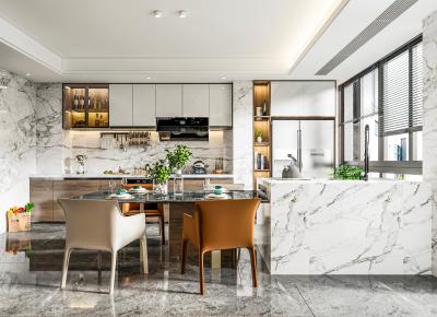 China Customized Modern Kitchen Cabinet with Veneer Door Finish and HardWare Options for sale