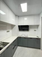 China Apartment Elegant Modern Minimalist Kitchen Cabinet For Stylish Interiors for sale