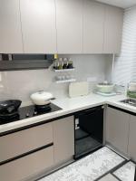 China Foshan Furniture High End Luxury European Wooden Furniture Kitchen Cabinets for sale