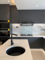 China Finish Plywood Board Kitchen Cabinet Modern Design For Home Use for sale