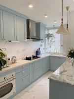 China Cabinets Design Large Dirty Proof Factory Modular Kitchen Antique Furniture for sale