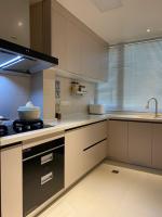 China Factory Australia Personalized Design Custom Wood Modern Kitchen Cabinet for sale