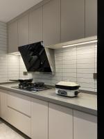 China Direct Supplier High Gloos White PVC Finish Kitchen Cabinet With Wooden Melamine for sale
