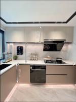 China Customized Free Design PVC Glossy Kitchen Cabinet For Apartment Villa for sale