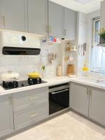 China High End Kitchen Cabinet Italian Cusine Luxury Painting Laminate Full Modern for sale