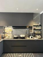 China Modern Modular Kitchen Cabinets Lacquer Designs with Acrylic Door Finish for sale