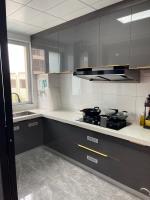 China Modern High Gloss Kitchens Furniture Islands Designs Modular Kitchen Cabinet Set for sale