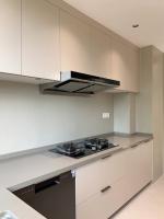 China Residence Wholesaler Wooden Kitchen Furniture Modern Kitchen Cabinet Design for sale
