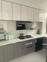 China Whole House Customization Service Kitchen Cabinet Kitchen Furnishing for Villa for sale