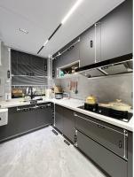 China Modern Built In Cabinets Unit Whole House Customization Modern Kitchen Cabinet for sale