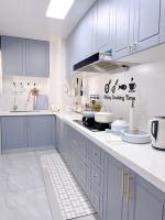China Modern Pantry Storage Custom Designs Durable Furniture Kitchen Cabinet for sale