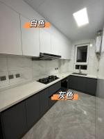 China Residence Kitchen Wall Cabinet Full Sets Design Modern Customized With Seating for sale