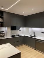 China Cupboard Cabinets Makers Kitchen Furniture Modular Kitchen Cabinets with Island for sale