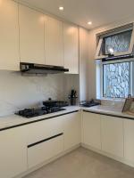 China Cupboard Cabinets Makers Kitchen Furniture Modular Kitchen Cabinets with Island for sale