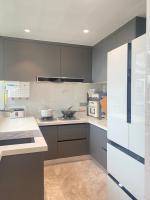 China Kitchen Pantry Cupboard Lacquer MDF Kitchen Cabinet With Drawer Slide for sale