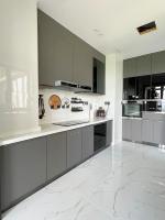 China Kitchen Pantry Cupboard Lacquer MDF Kitchen Cabinet Design From China for sale