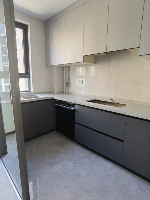 China Grain Modern Kitchen Cabinet Handleless Furniture Cabinetry With Linear Shape for sale