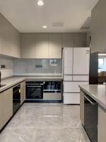 China Manufacturer Apartment Wood Grain Modular Kitchen Cabinet Luxury Furniture for sale