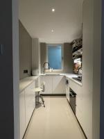 China Atmospheric Multi-Color Texture Mix And Match Modern Kitchen Cabinets for sale