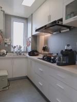 China Atmospheric Multi-Color Texture Mix And Match Modern Kitchen Cabinets for sale