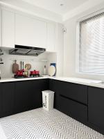 China Atmospheric Multi-Color Texture Mix And Match Modern Kitchen Cabinets for sale