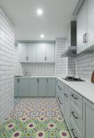 China Custom Made Home Furniture Laminate Modern Style Kitchen Cabinets for sale