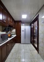 China Custom Made Home Furniture Laminate Modern Style Kitchen Cabinets for sale