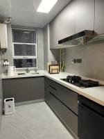 China Modern Kitchen Cupboard Melamine Kitchen White Lacquer Chinese Furniture for sale