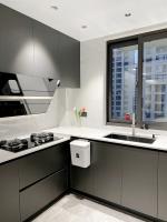 China Anti-Scratch Lacquered Hygienic Particle Board Kitchen Cabinet for sale