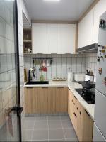 China Linear Style Fixed George Standard Export Packing Customized Wooden Kitchen Cabinet for sale