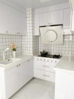 China Laminated Modular Kitchen Cupboard Cabinet Set Home Furniture for sale