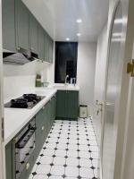 China Laminated Modular Kitchen Cupboard Cabinet Set Home Furniture for sale