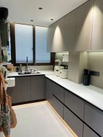 China Modern Light Grey Shaker Style Kitchen Cabinet With Dtc Hardware For Hotel for sale