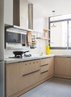 China Waterproof Classic Lacquer Kitchen Cabinet With Bar Counter Or Apartment for sale