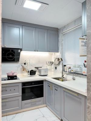 China Plywood Shaker Wooden Furniture Assembled Kitchen Cabinets With Island Unit for sale